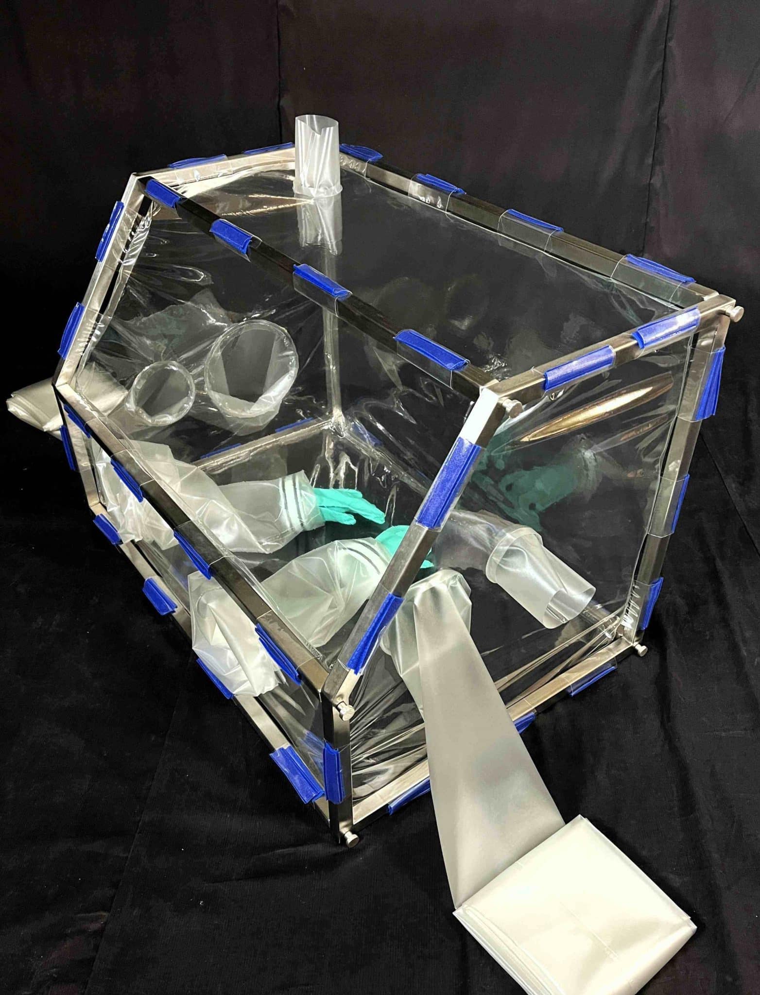 Glovebags and Flexible Containment Systems | FabOhio, Inc.